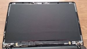 Bottom of Laptop Screen Glitching and Freezing